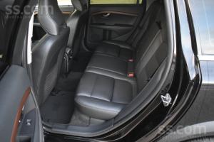 Black Volvo XC70 2015 in Talsi, with an engine capacity of 2.40 L and mileage of 220 thousand km for 13500 €, photo 6 on AUTOMOTO.COM.LV