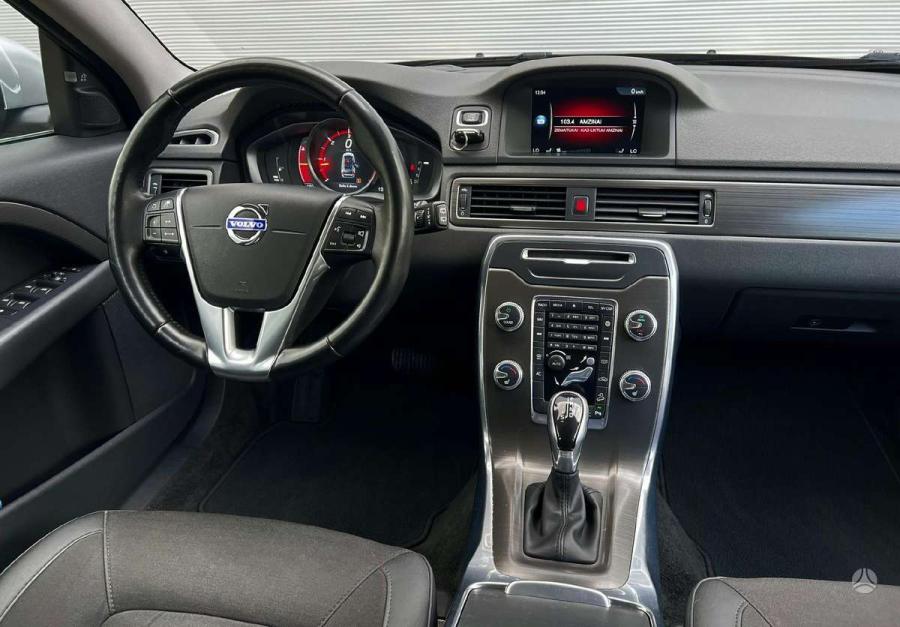 Melns Volvo XC70 2015 Utena, ar dzinēja tilpumu 2.40 L un nobraukumu 312 tūkst. km par 13850 €, foto 38 vietnē AUTOMOTO.COM.LV