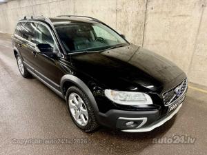 Melns Volvo XC70 2015 Tallina, ar dzinēja tilpumu 2.40 L un nobraukumu 232 tūkst. km par 12995 €, foto  vietnē AUTOMOTO.COM.LV
