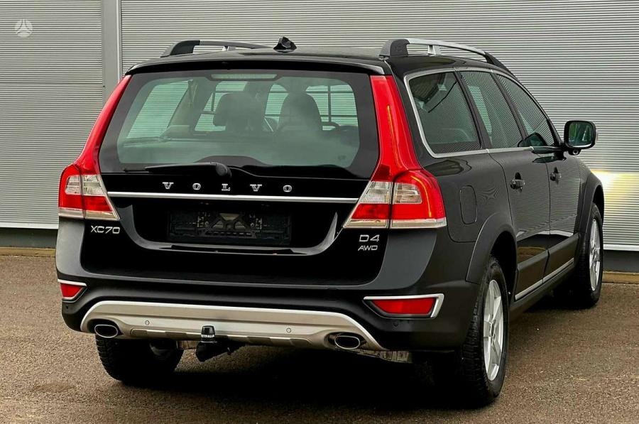 Melns Volvo XC70 2015 Utena, ar dzinēja tilpumu 2.40 L un nobraukumu 312 tūkst. km par 13950 €, foto 19 vietnē AUTOMOTO.COM.LV
