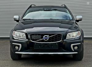 Black Volvo XC70 2015 in Utena, with an engine capacity of 2.40 L and mileage of 312 thousand km for 13950 €, photo 19 on AUTOMOTO.COM.LV