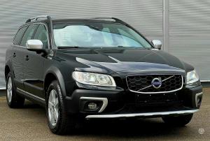 Black Volvo XC70 2015 in Utena, with an engine capacity of 2.40 L and mileage of 312 thousand km for 13950 €, photo 38 on AUTOMOTO.COM.LV
