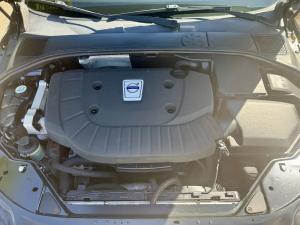 Melns Volvo XC70 2015 Rīga, ar dzinēja tilpumu 2.40 L un nobraukumu 239 tūkst. km par 13500 €, foto 15 vietnē AUTOMOTO.COM.LV