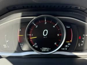 Melns Volvo XC70 2015 Rīga, ar dzinēja tilpumu 2.40 L un nobraukumu 239 tūkst. km par 13500 €, foto 16 vietnē AUTOMOTO.COM.LV