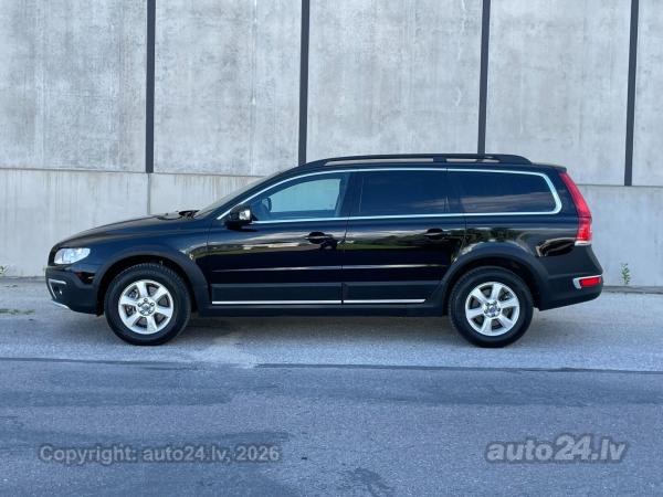 Melns Volvo XC70 2015 Tartu, ar dzinēja tilpumu 2.40 L un nobraukumu 248 tūkst. km par 15300 €, foto 6 vietnē AUTOMOTO.COM.LV