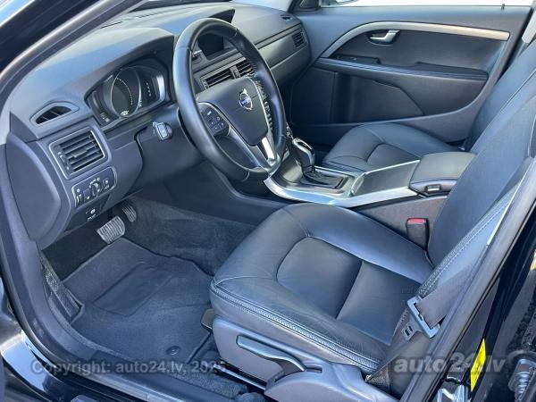 Melns Volvo XC70 2015 Tartu, ar dzinēja tilpumu 2.40 L un nobraukumu 248 tūkst. km par 15300 €, foto 9 vietnē AUTOMOTO.COM.LV