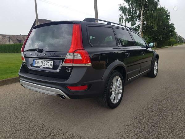 Melns Volvo XC70 2015 Pakruojis, ar dzinēja tilpumu 2.40 L un nobraukumu 267 tūkst. km par 14399 €, foto 4 vietnē AUTOMOTO.COM.LV