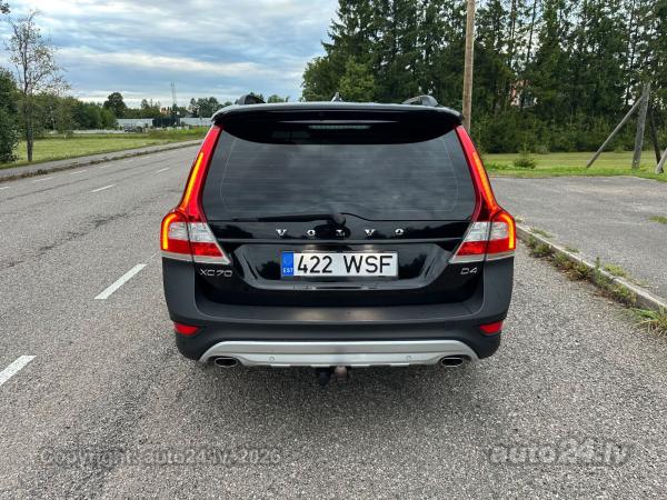 Черный Вольво ХС70 2015 в Таллин, объемом двигателя 2.00 л и пробегом 239 тыс. км за 11900 €, фото 6 на AUTOMOTO.COM.LV