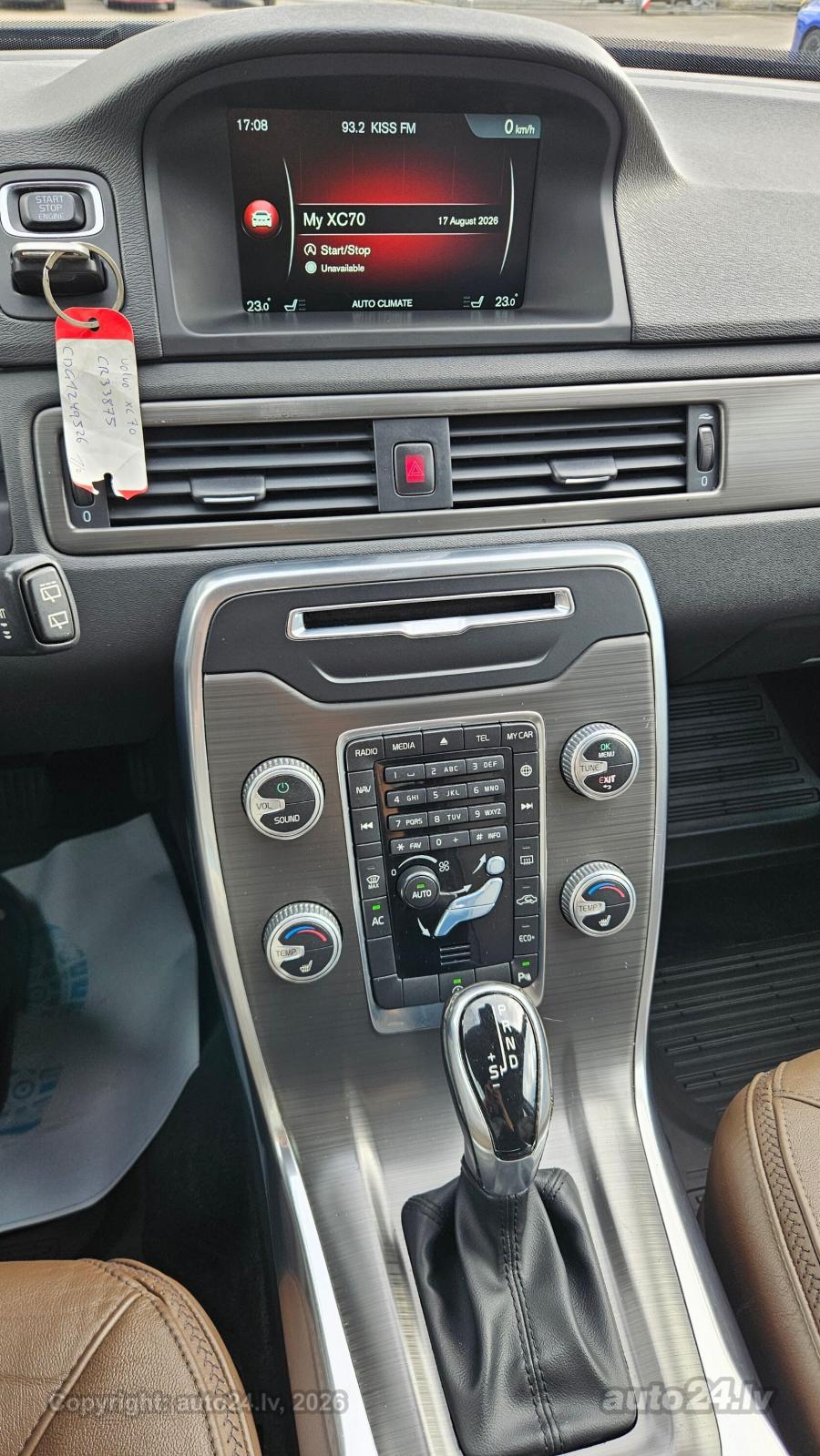Melns Volvo XC70 2015 Tallina, ar dzinēja tilpumu 2.00 L un nobraukumu 228 tūkst. km par 11490 €, foto 19 vietnē AUTOMOTO.COM.LV