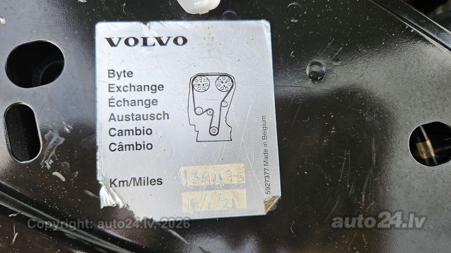 Melns Volvo XC70 2015 Tallina, ar dzinēja tilpumu 2.00 L un nobraukumu 228 tūkst. km par 11490 €, foto 29 vietnē AUTOMOTO.COM.LV