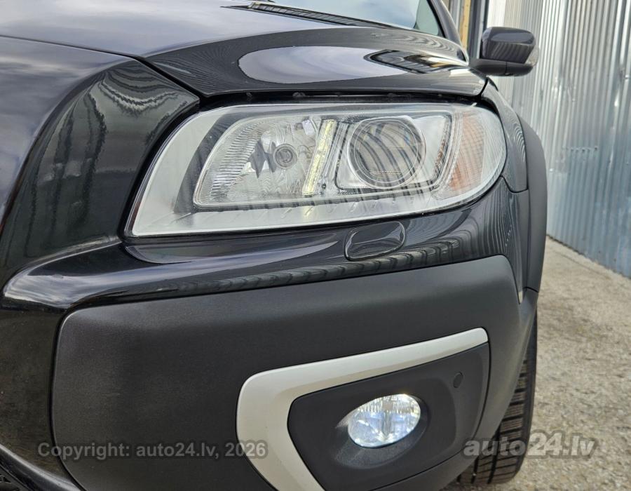 Melns Volvo XC70 2015 Tallina, ar dzinēja tilpumu 2.00 L un nobraukumu 228 tūkst. km par 11490 €, foto 30 vietnē AUTOMOTO.COM.LV