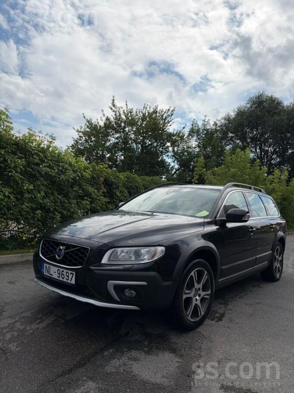 Melns Volvo XC70 2015 Rīga, ar dzinēja tilpumu 2.00 L un nobraukumu 220 tūkst. km par 8000 €, foto 9 vietnē AUTOMOTO.COM.LV