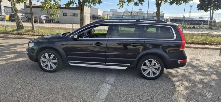 Melns Volvo XC70 2015 Marijampole, ar dzinēja tilpumu 1.97 L un nobraukumu 268 tūkst. km par 8950 €, foto 10 vietnē AUTOMOTO.COM.LV