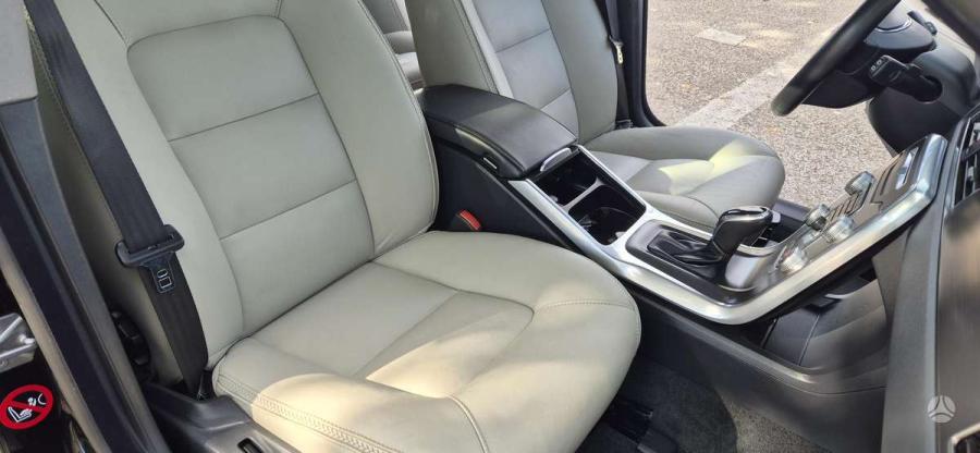 Melns Volvo XC70 2015 Marijampole, ar dzinēja tilpumu 1.97 L un nobraukumu 268 tūkst. km par 8950 €, foto 22 vietnē AUTOMOTO.COM.LV