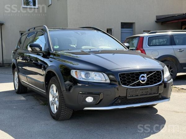 Melns Volvo XC70 2015 Rīga, ar dzinēja tilpumu 2.40 L un nobraukumu 0 tūkst. km par 12500 €, foto 1 vietnē AUTOMOTO.COM.LV