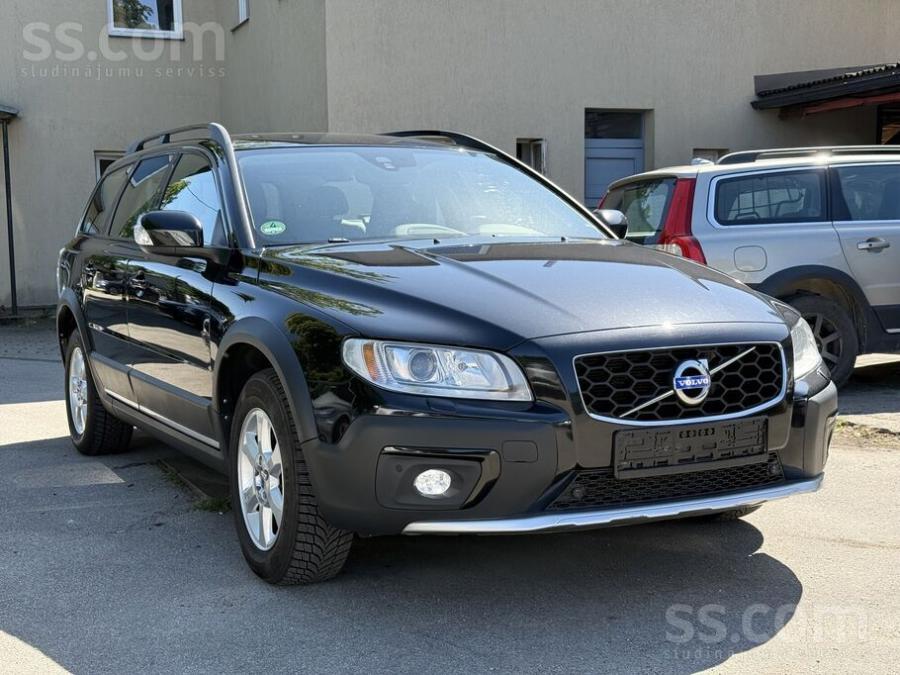 Melns Volvo XC70 2015 Rīga, ar dzinēja tilpumu 2.40 L un nobraukumu 0 tūkst. km par 12500 €, foto 1 vietnē AUTOMOTO.COM.LV