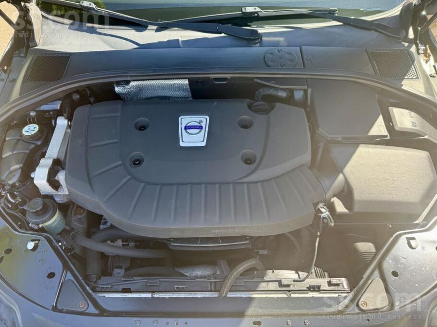 Melns Volvo XC70 2015 Rīga, ar dzinēja tilpumu 2.40 L un nobraukumu 0 tūkst. km par 12500 €, foto 15 vietnē AUTOMOTO.COM.LV