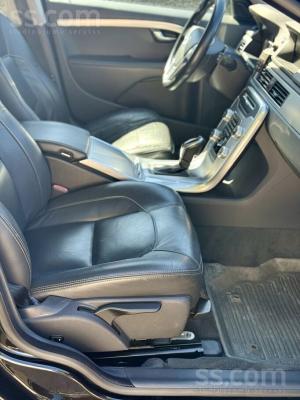 Melns Volvo XC70 2015 Rīga, ar dzinēja tilpumu 2.40 L un nobraukumu 0 tūkst. km par 12500 €, foto 7 vietnē AUTOMOTO.COM.LV