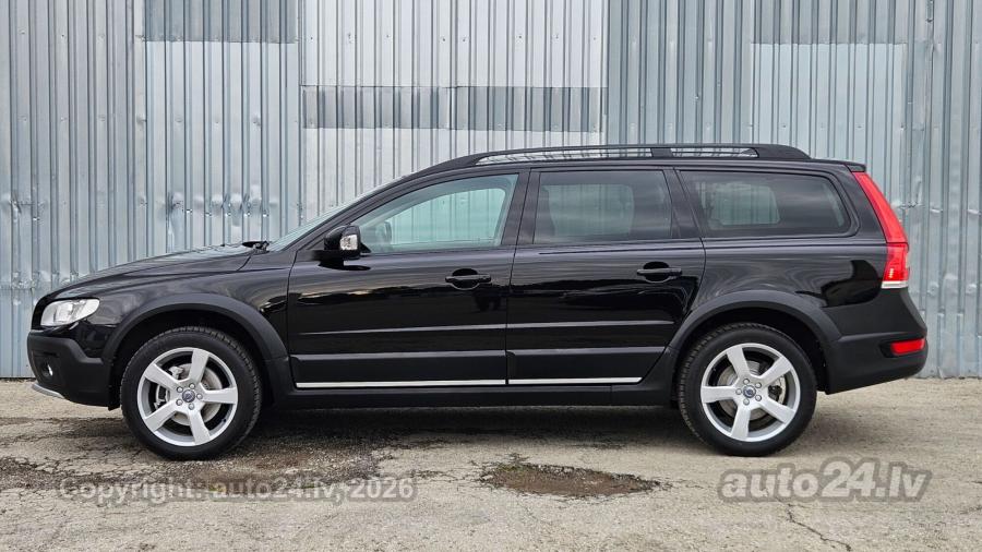 Melns Volvo XC70 2016 Tallina, ar dzinēja tilpumu 2.00 L un nobraukumu 238 tūkst. km par 10590 €, foto 6 vietnē AUTOMOTO.COM.LV