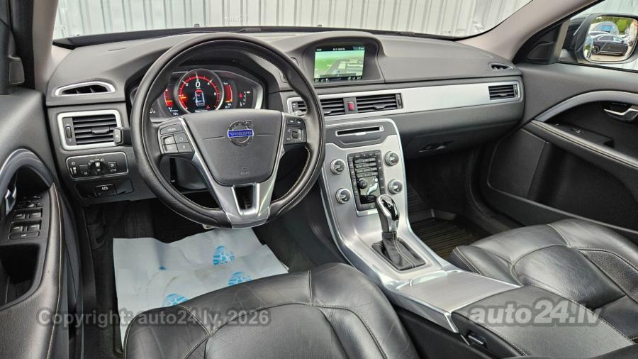 Melns Volvo XC70 2016 Tallina, ar dzinēja tilpumu 2.00 L un nobraukumu 238 tūkst. km par 10590 €, foto 11 vietnē AUTOMOTO.COM.LV