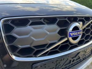 Black Volvo XC70 2016 in Alytus, with an engine capacity of 2.40 L and mileage of 275 thousand km for 14400 €, photo 30 on AUTOMOTO.COM.LV
