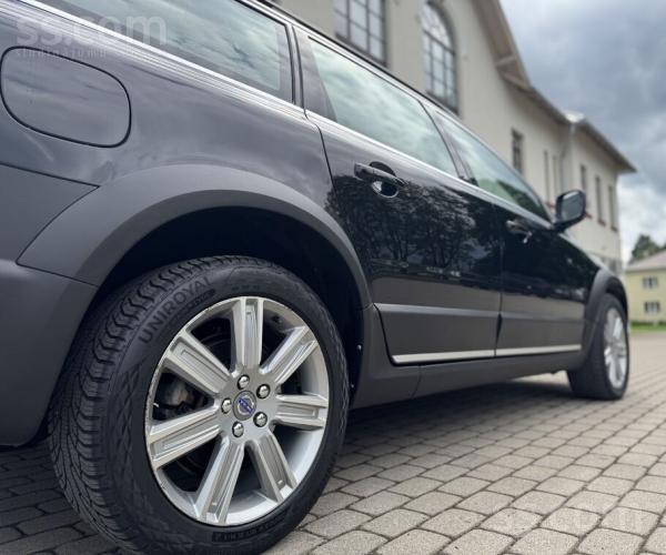 Melns Volvo XC70 2016 Jelgava, ar dzinēja tilpumu 2.40 L un nobraukumu 268 tūkst. km par 12700 €, foto 5 vietnē AUTOMOTO.COM.LV