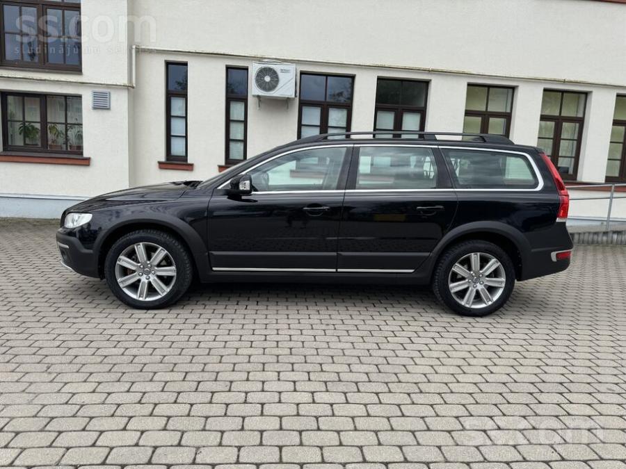 Melns Volvo XC70 2016 Jelgava, ar dzinēja tilpumu 2.40 L un nobraukumu 268 tūkst. km par 12700 €, foto 8 vietnē AUTOMOTO.COM.LV