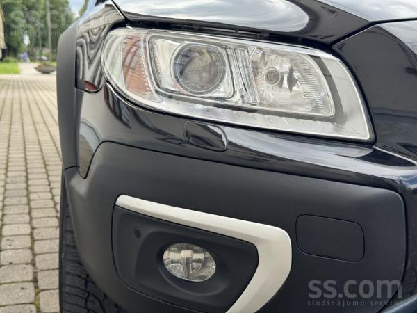 Melns Volvo XC70 2016 Jelgava, ar dzinēja tilpumu 2.40 L un nobraukumu 268 tūkst. km par 12700 €, foto 9 vietnē AUTOMOTO.COM.LV