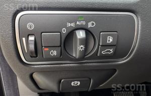 Melns Volvo XC70 2016 Jelgava, ar dzinēja tilpumu 2.40 L un nobraukumu 268 tūkst. km par 12700 €, foto 16 vietnē AUTOMOTO.COM.LV