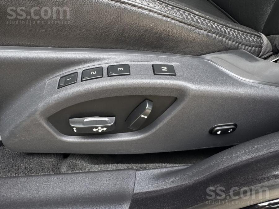 Melns Volvo XC70 2016 Jelgava, ar dzinēja tilpumu 2.40 L un nobraukumu 268 tūkst. km par 12700 €, foto 19 vietnē AUTOMOTO.COM.LV