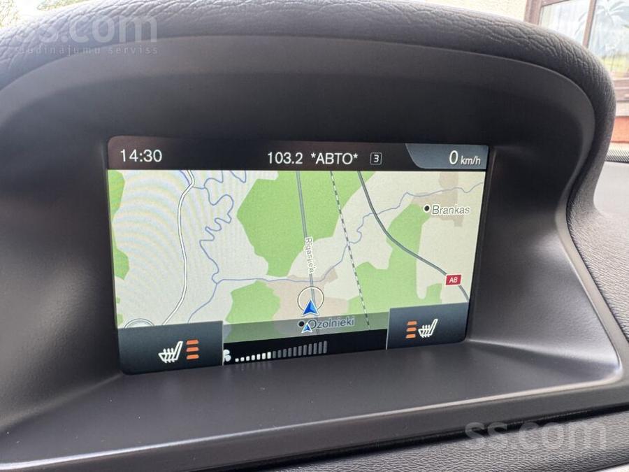 Melns Volvo XC70 2016 Jelgava, ar dzinēja tilpumu 2.40 L un nobraukumu 268 tūkst. km par 12700 €, foto 25 vietnē AUTOMOTO.COM.LV