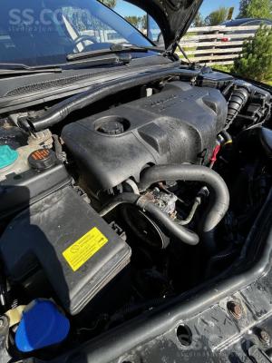 Black Volvo XC70 2023 in Riga, with an engine capacity of 2.40 L and mileage of 412 thousand km for 2900 €, photo 8 on AUTOMOTO.COM.LV