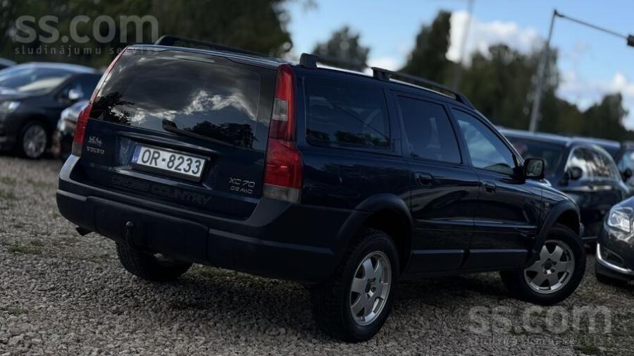 Zils Volvo XC70 2003 Jelgava, ar dzinēja tilpumu 2.40 L un nobraukumu 344 tūkst. km par 1990 €, foto 4 vietnē AUTOMOTO.COM.LV
