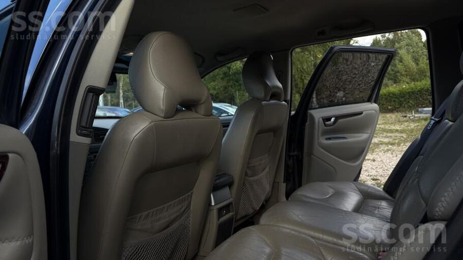 Zils Volvo XC70 2003 Jelgava, ar dzinēja tilpumu 2.40 L un nobraukumu 344 tūkst. km par 1990 €, foto 11 vietnē AUTOMOTO.COM.LV