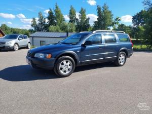 Zils Volvo XC70 2006 Viļņa, ar dzinēja tilpumu 2.40 L un nobraukumu 286 tūkst. km par 3700 €, foto  vietnē AUTOMOTO.COM.LV