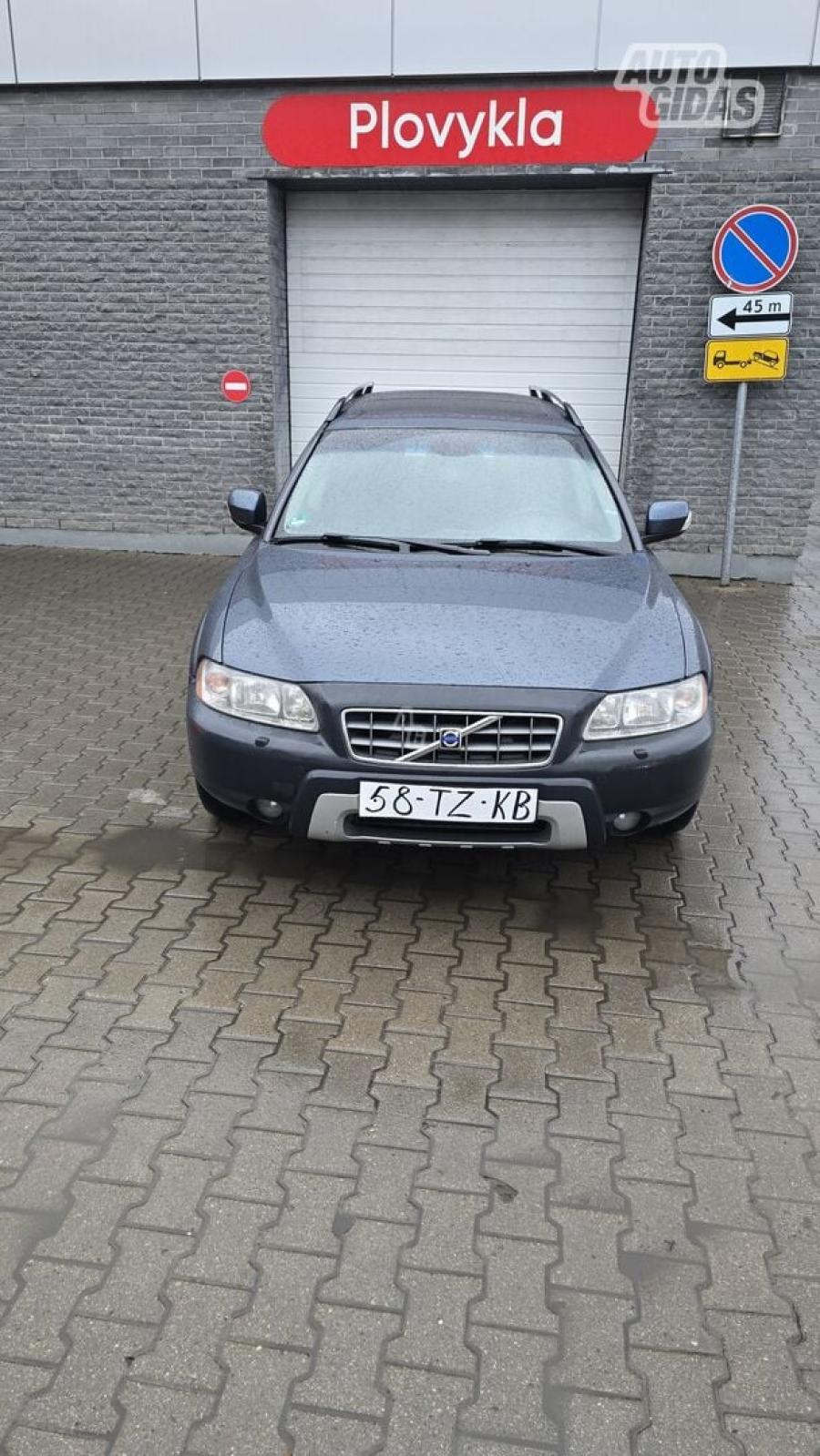 Blue Volvo XC70 2007 in Vilnius, with an engine capacity of 2.40 L and mileage of 276 thousand km for 3950 €, photo 1 on AUTOMOTO.COM.LV