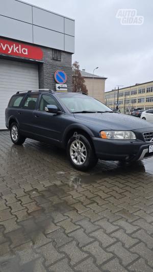 Blue Volvo XC70 2007 in Vilnius, with an engine capacity of 2.40 L and mileage of 276 thousand km for 3950 €, photo 3 on AUTOMOTO.COM.LV