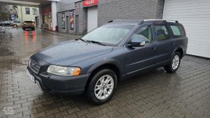 Blue Volvo XC70 2007 in Vilnius, with an engine capacity of 2.40 L and mileage of 276 thousand km for 3950 €, photo 9 on AUTOMOTO.COM.LV