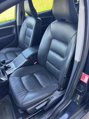 Blue Volvo XC70 2012 in Utena, with an engine capacity of 2.40 L and mileage of 200 thousand km for 10250 €, photo 13 on AUTOMOTO.COM.LV