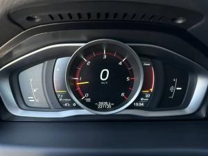 Синий Вольво ХС70 2015 в Рига, объемом двигателя 2.40 л и пробегом 221 тыс. км за 11000 €, фото 8 на AUTOMOTO.COM.LV