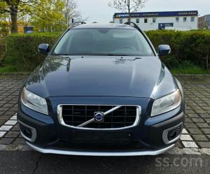 Blue Volvo XC70 2008 in Jelgava, with an engine capacity of 2.40 L and mileage of 288 thousand km for 3999 €, photo  on AUTOMOTO.COM.LV