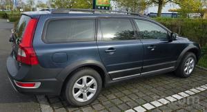 Zils Volvo XC70 2008 Jelgava, ar dzinēja tilpumu 2.40 L un nobraukumu 288 tūkst. km par 3999 €, foto 5 vietnē AUTOMOTO.COM.LV