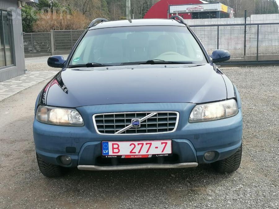 Zils Volvo XC70 2001 Valmiera, ar dzinēja tilpumu 2.50 L un nobraukumu 495 tūkst. km par 3550 €, foto 4 vietnē AUTOMOTO.COM.LV