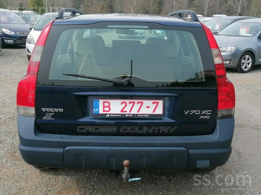 Zils Volvo XC70 2001 Valmiera, ar dzinēja tilpumu 2.50 L un nobraukumu 495 tūkst. km par 3550 €, foto 7 vietnē AUTOMOTO.COM.LV