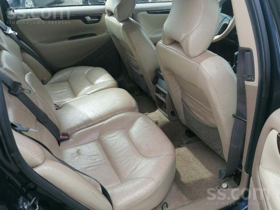 Zils Volvo XC70 2001 Valmiera, ar dzinēja tilpumu 2.50 L un nobraukumu 495 tūkst. km par 3550 €, foto 10 vietnē AUTOMOTO.COM.LV