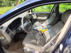 Zils Volvo XC70 2002 Valmiera, ar dzinēja tilpumu 2.40 L un nobraukumu 460 tūkst. km par 2000 €, foto 6 vietnē AUTOMOTO.COM.LV