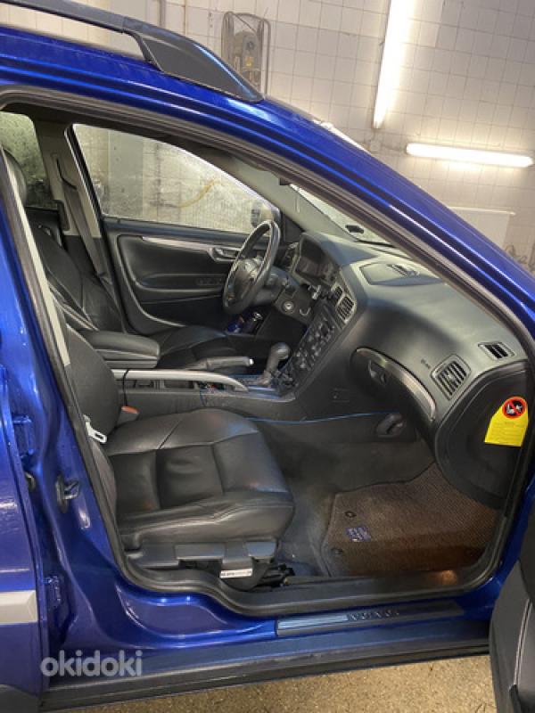 Zils Volvo XC70 2002 Tallina, ar dzinēja tilpumu 0.15 L un nobraukumu 303 tūkst. km par 3500 €, foto 4 vietnē AUTOMOTO.COM.LV