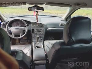 Zils Volvo XC70 2002 Valka, ar dzinēja tilpumu 2.40 L un nobraukumu 383 tūkst. km par 1800 €, foto 3 vietnē AUTOMOTO.COM.LV