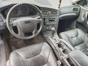 Zils Volvo XC70 2002 Valka, ar dzinēja tilpumu 2.40 L un nobraukumu 383 tūkst. km par 1800 €, foto 4 vietnē AUTOMOTO.COM.LV