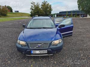 Zils Volvo XC70 2002 Valka, ar dzinēja tilpumu 2.40 L un nobraukumu 383 tūkst. km par 1800 €, foto 15 vietnē AUTOMOTO.COM.LV